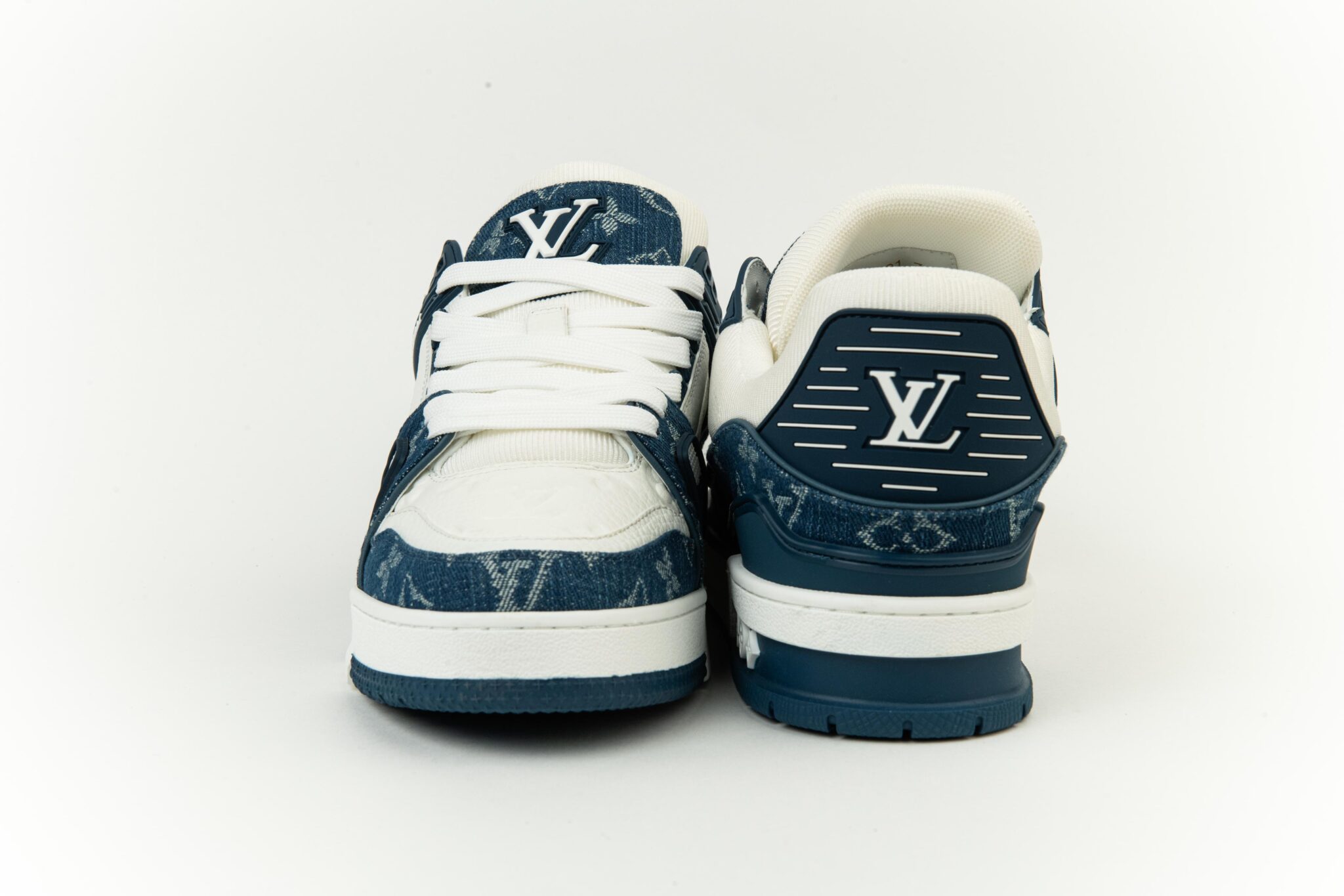 White Blue Color Louis Vuitton - Size.ge