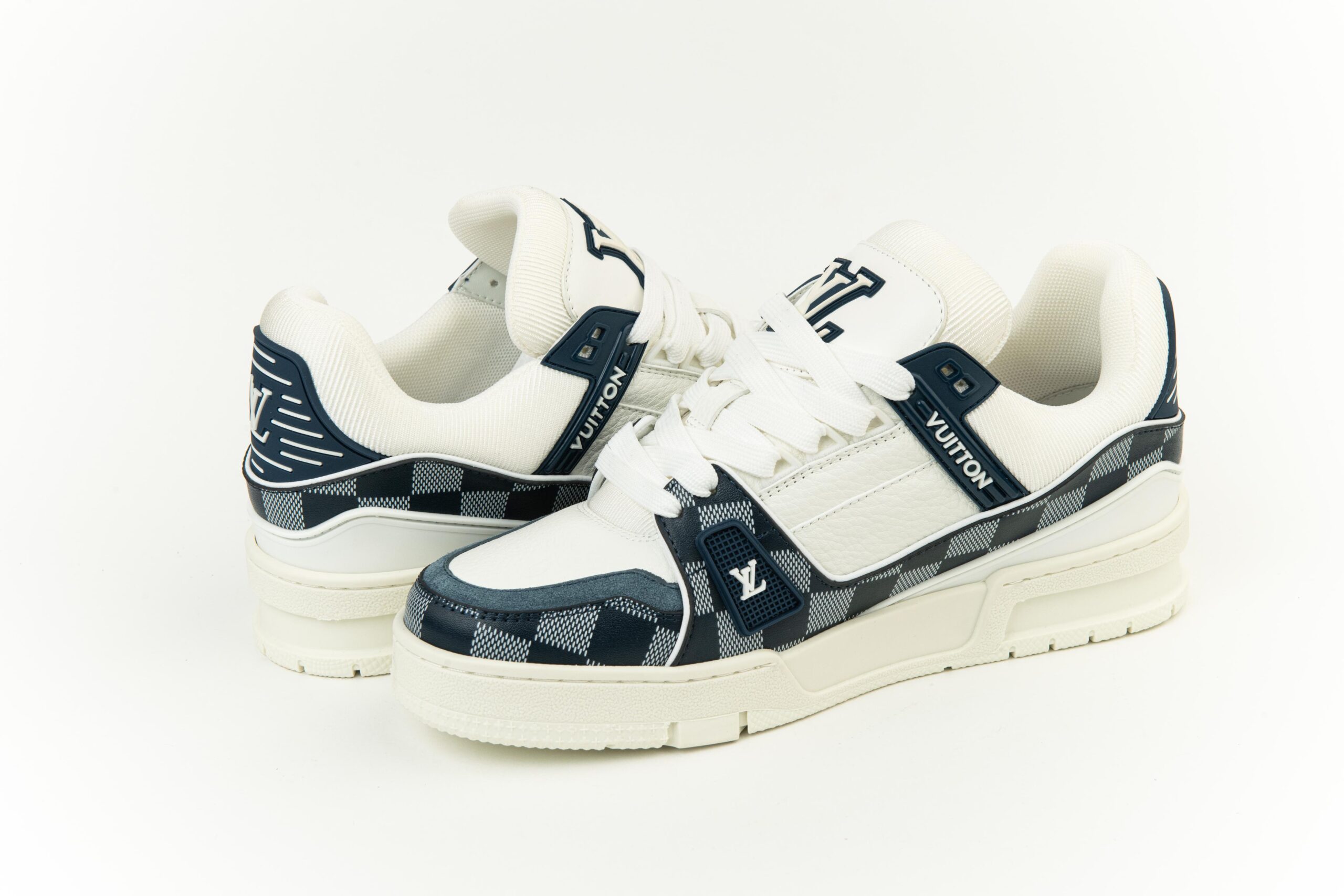 White Louis Vuitton Sneakers - Size.ge