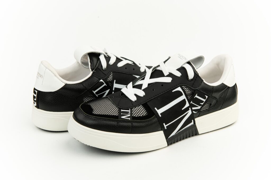 Valentino Black/ White Shoes - Size.ge