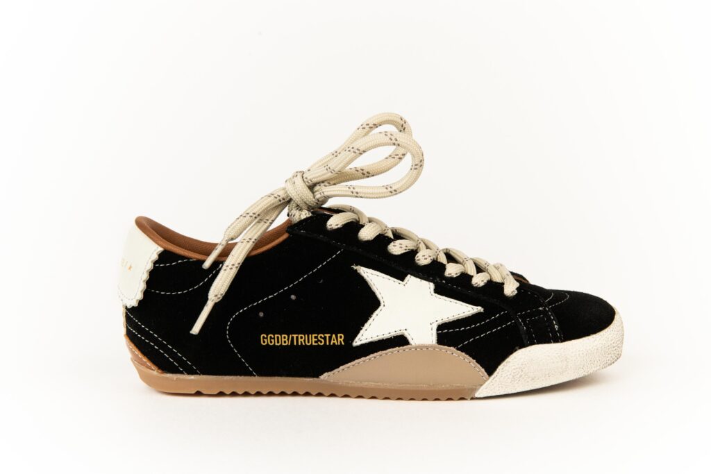Golden Goose - Black Truestar Sneakers - Size.ge
